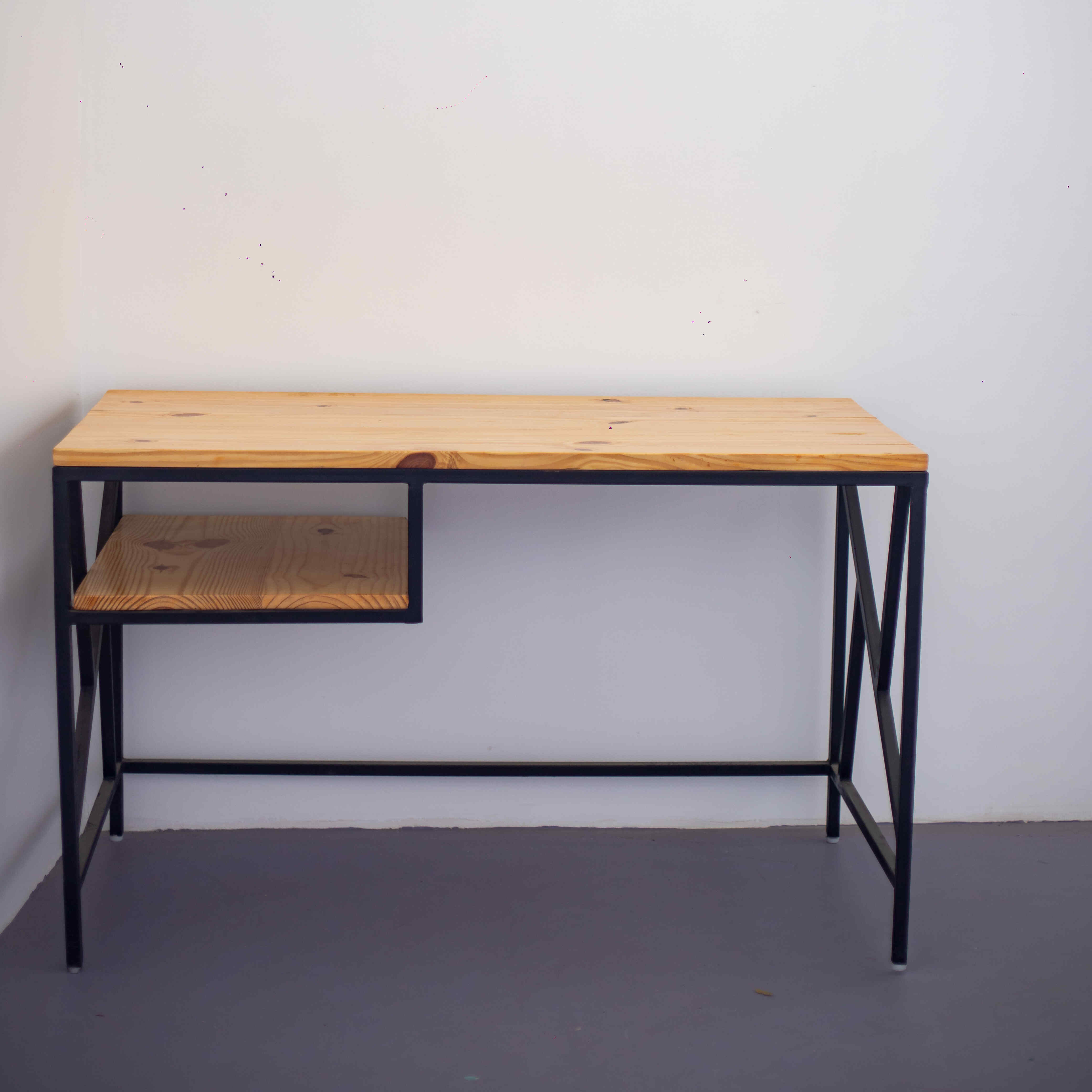 Ritesh Study Table