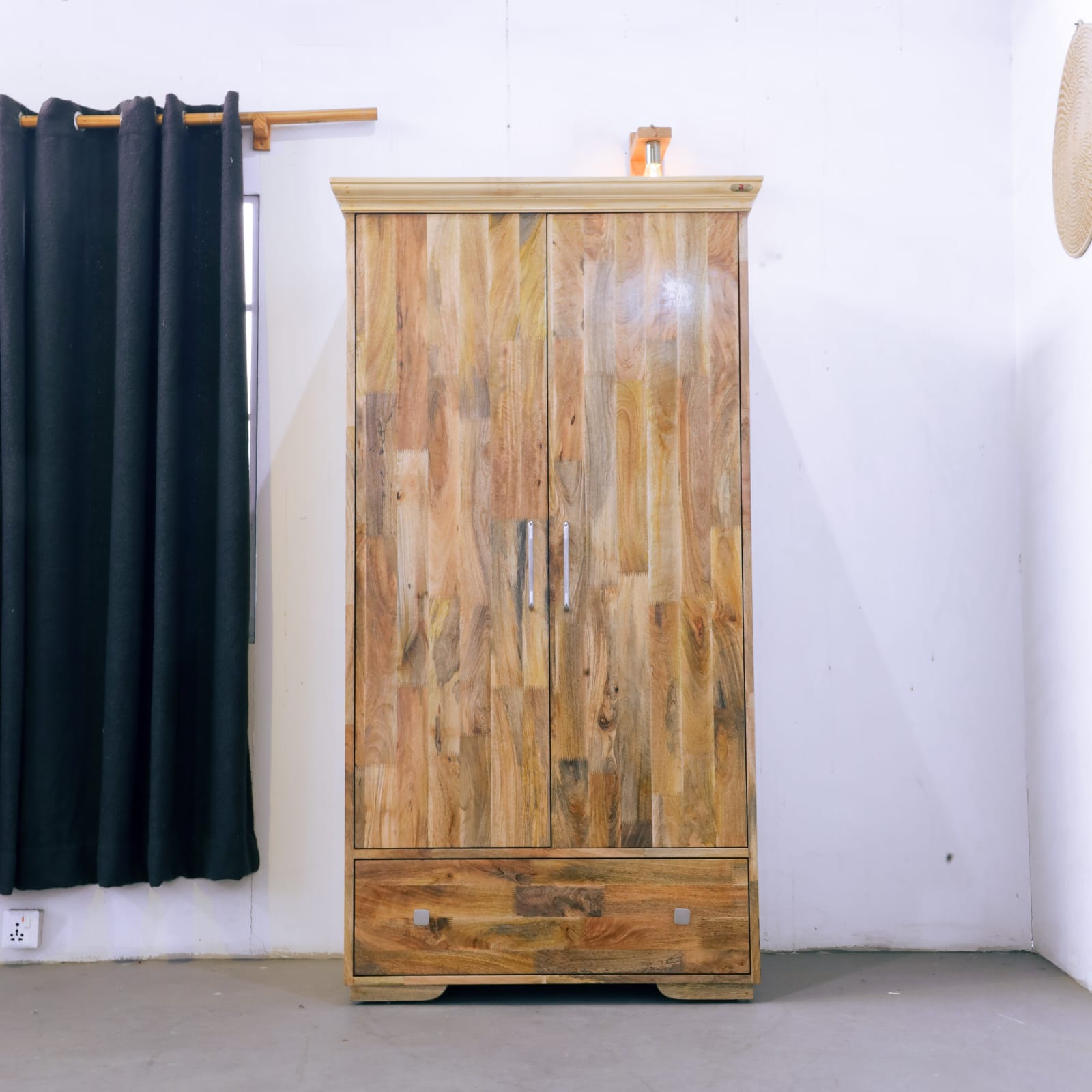 Anu Wardrobe